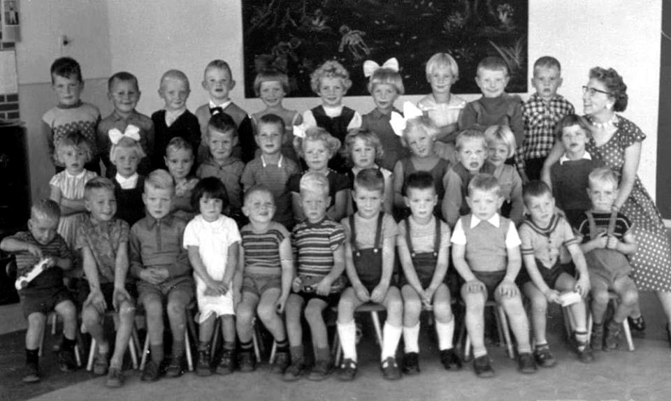 Historische Vereniging Nieuw Buinen / Buinerveen - School 59 kleuters ...