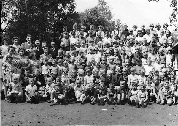 4 - School 75 schoolreis in 1956.